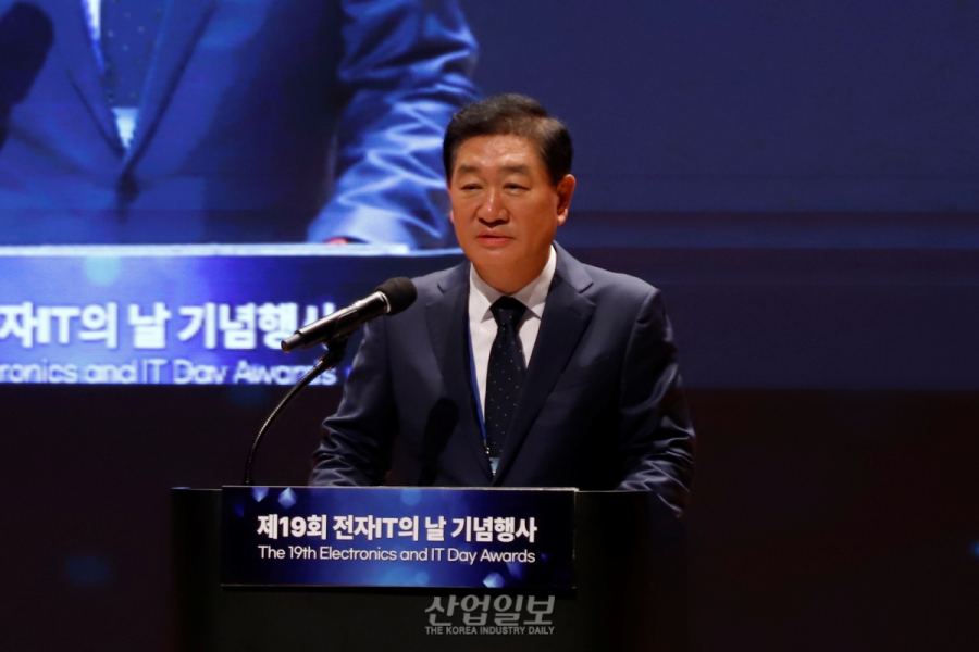 ‘한국전자전 2024’ 개막…게리 샤피로 “KES·CES 교류로 글로벌 혁신 연결”